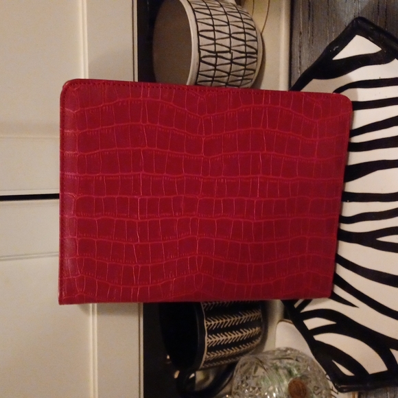DayRunner | Office | Red Faux Croc Day Runner 3 Ring Binder | Poshmark